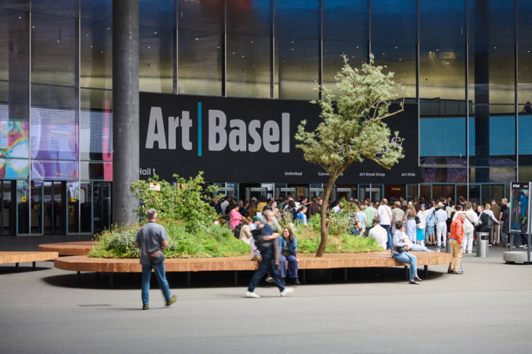 Art Basel: The art highlight gets a successful start - Messe Basel